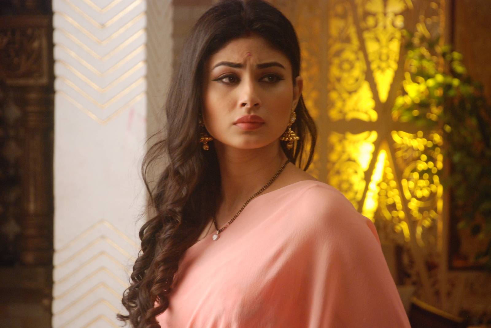 5 things that make Naagin a complete family entertainer. - Colors Tv