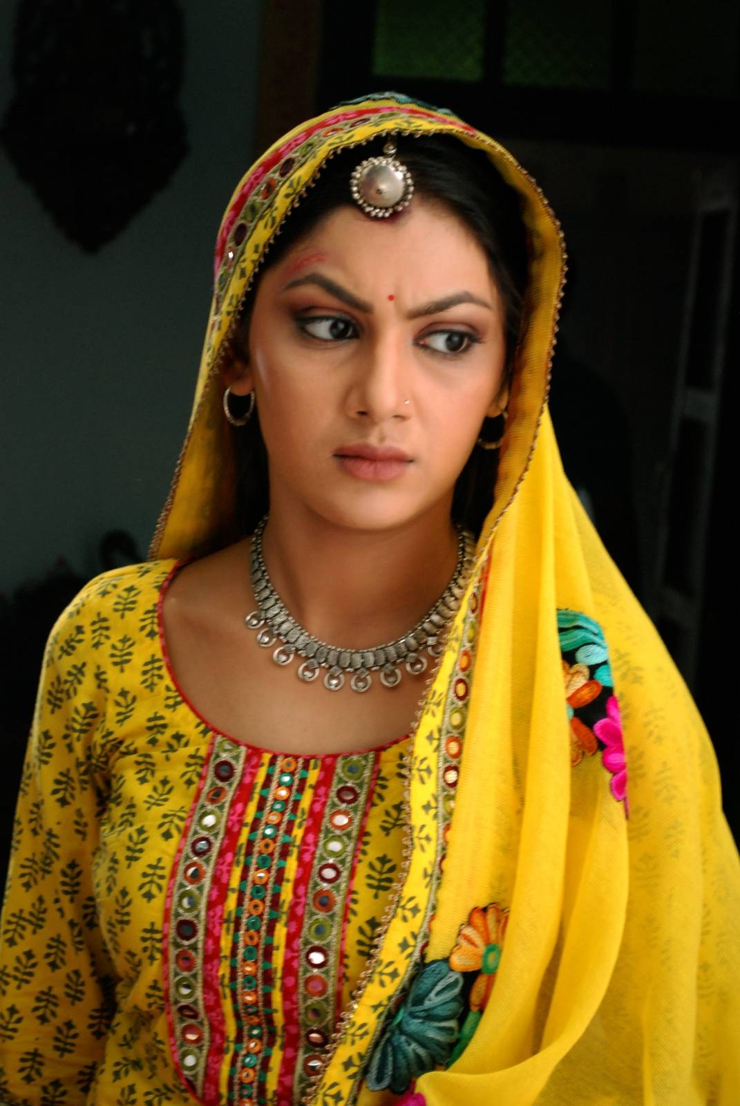 5 ways Sanchi can stop Jagya from helping Ganga - Colors Tv