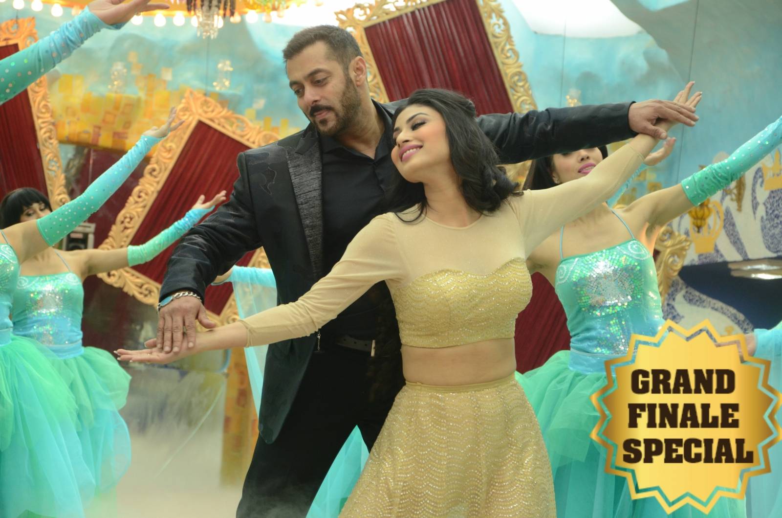 Bigg Boss Grand Finale Exclusive: Mouni Roy and Salman Khan's ...
