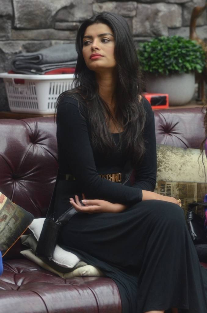 Birthday Wishes For Sonali - Colors Tv