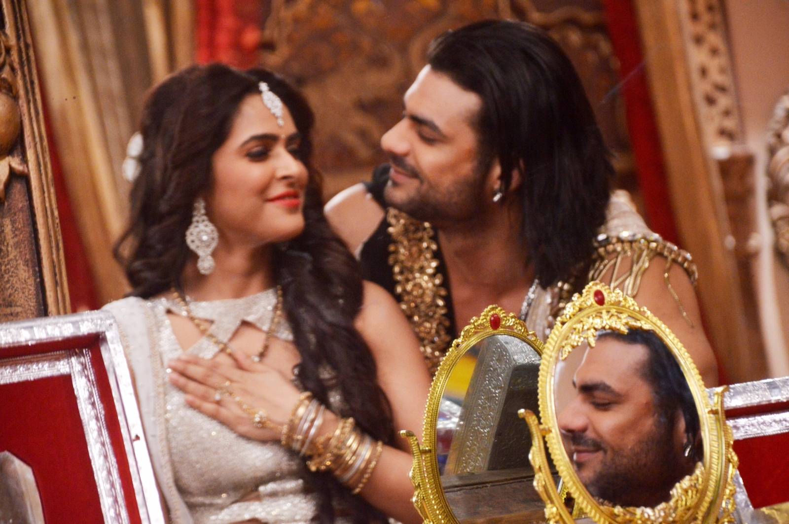 Chandrakanta: Veer certainly knows how to treat his woman like a ...