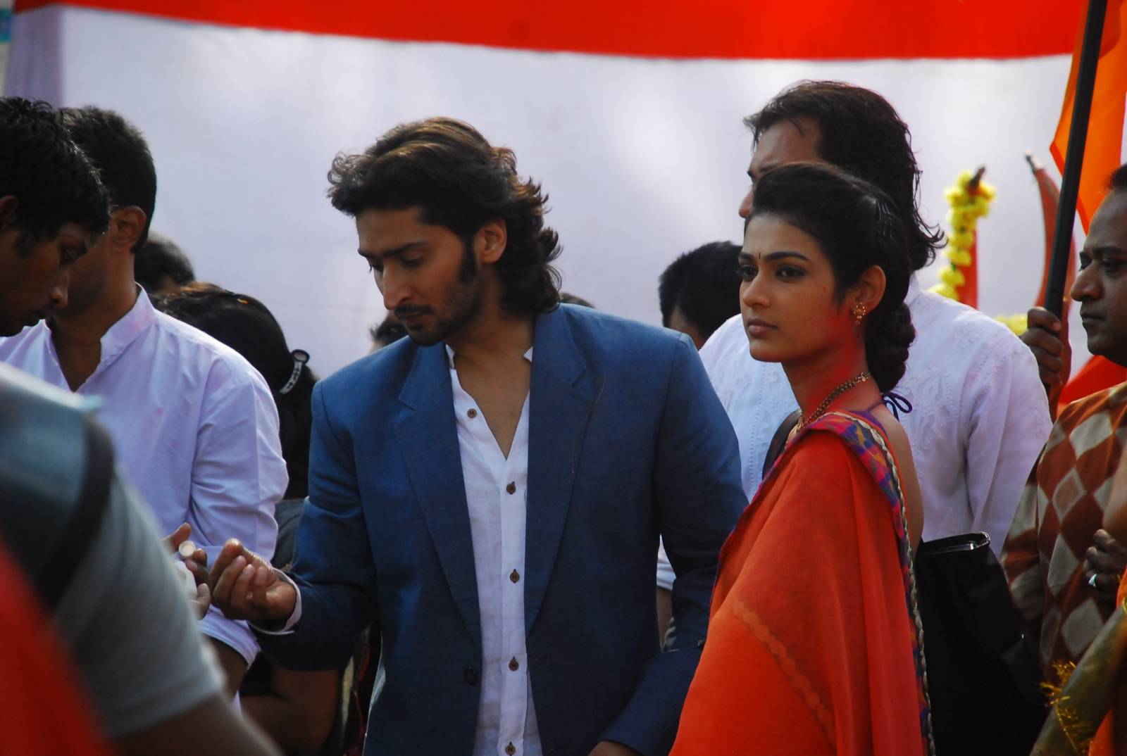 Divine intervention brings Megha and Mohan face to face! - Colors Tv