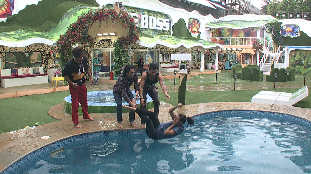 Exclusive: Let's have some fun! - Colors Tv