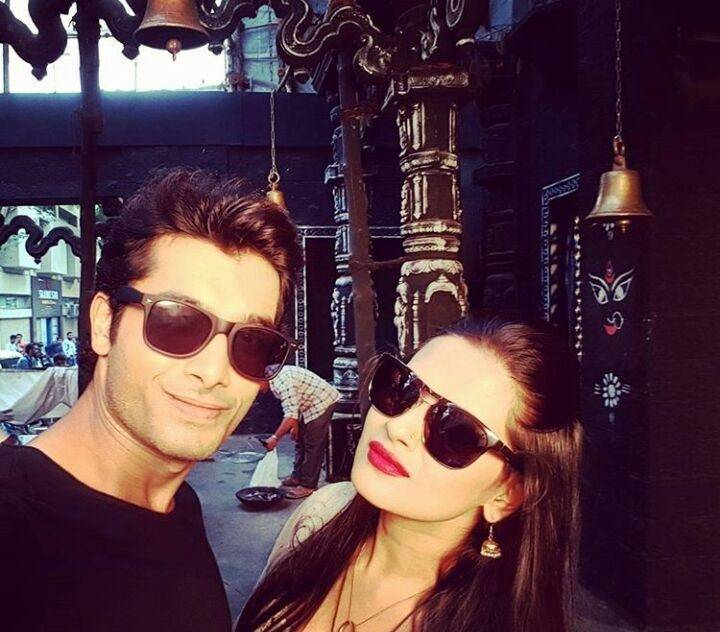 Here's how Rishi and Tanuja make time for fun on Kasam sets