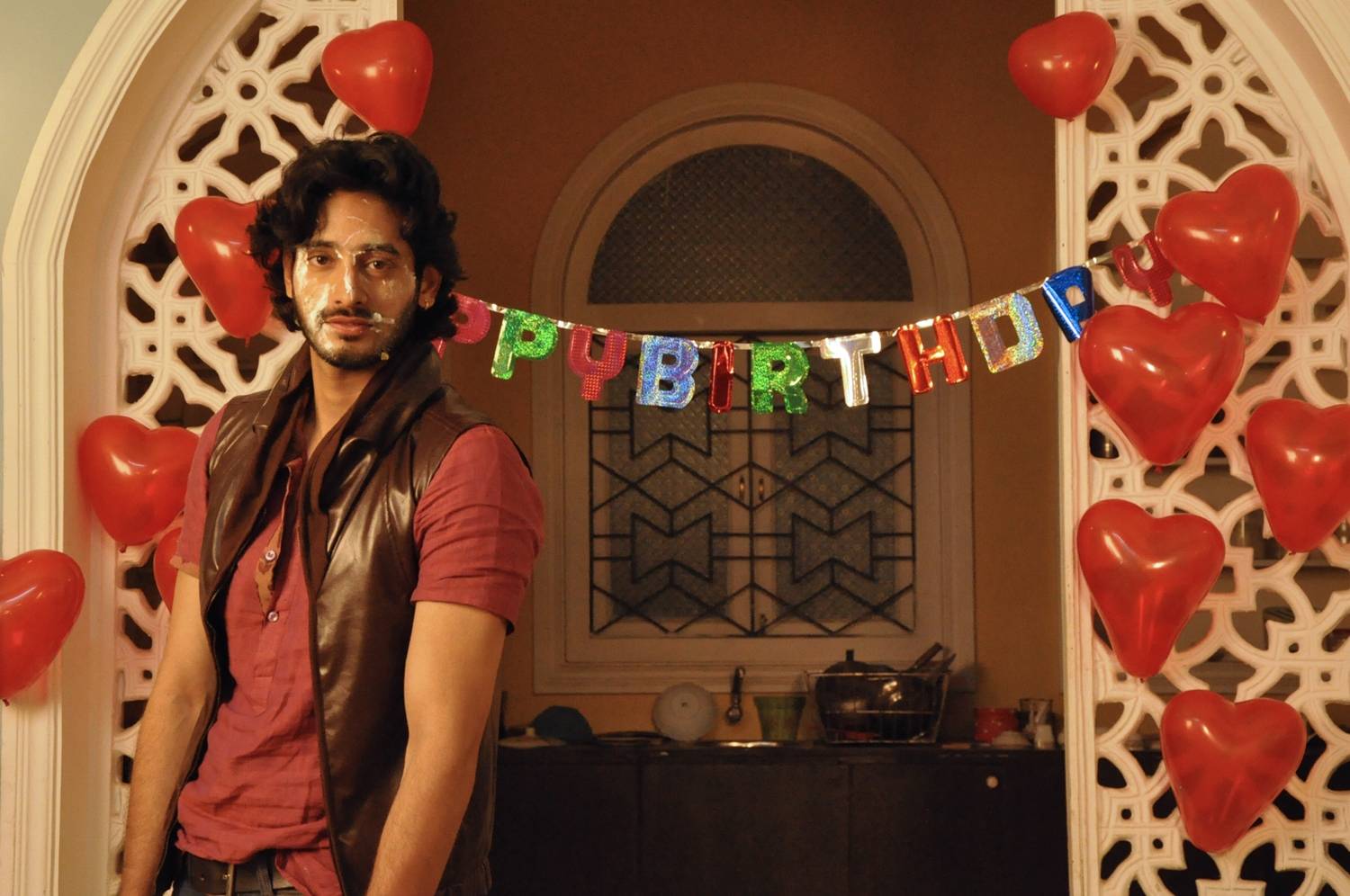 Siddharth has a very Beera birthday! - Colors Tv