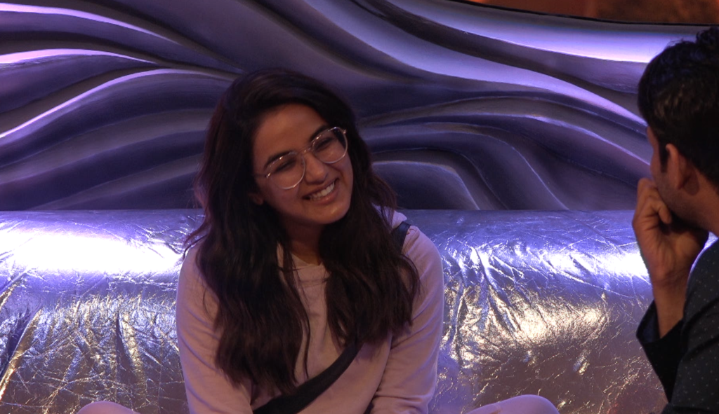 Day 1 in the Bigg Boss 14 was something like this with the seniors!