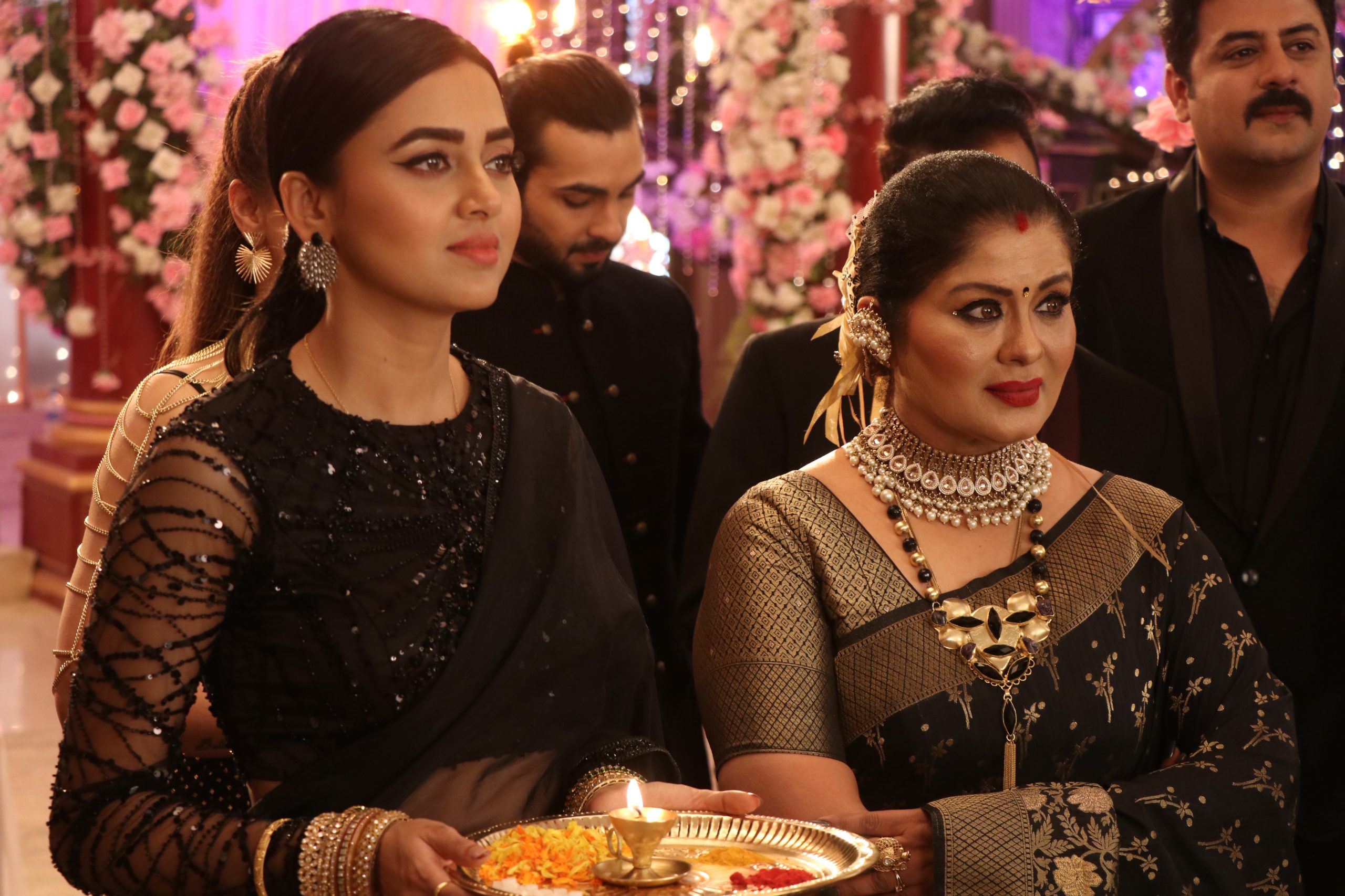 Watch what happens on Naagin 6 sets! - Colors Tv