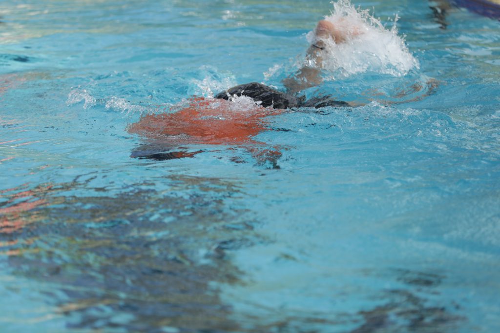 The Swimming Pool Stunt - Colors Tv