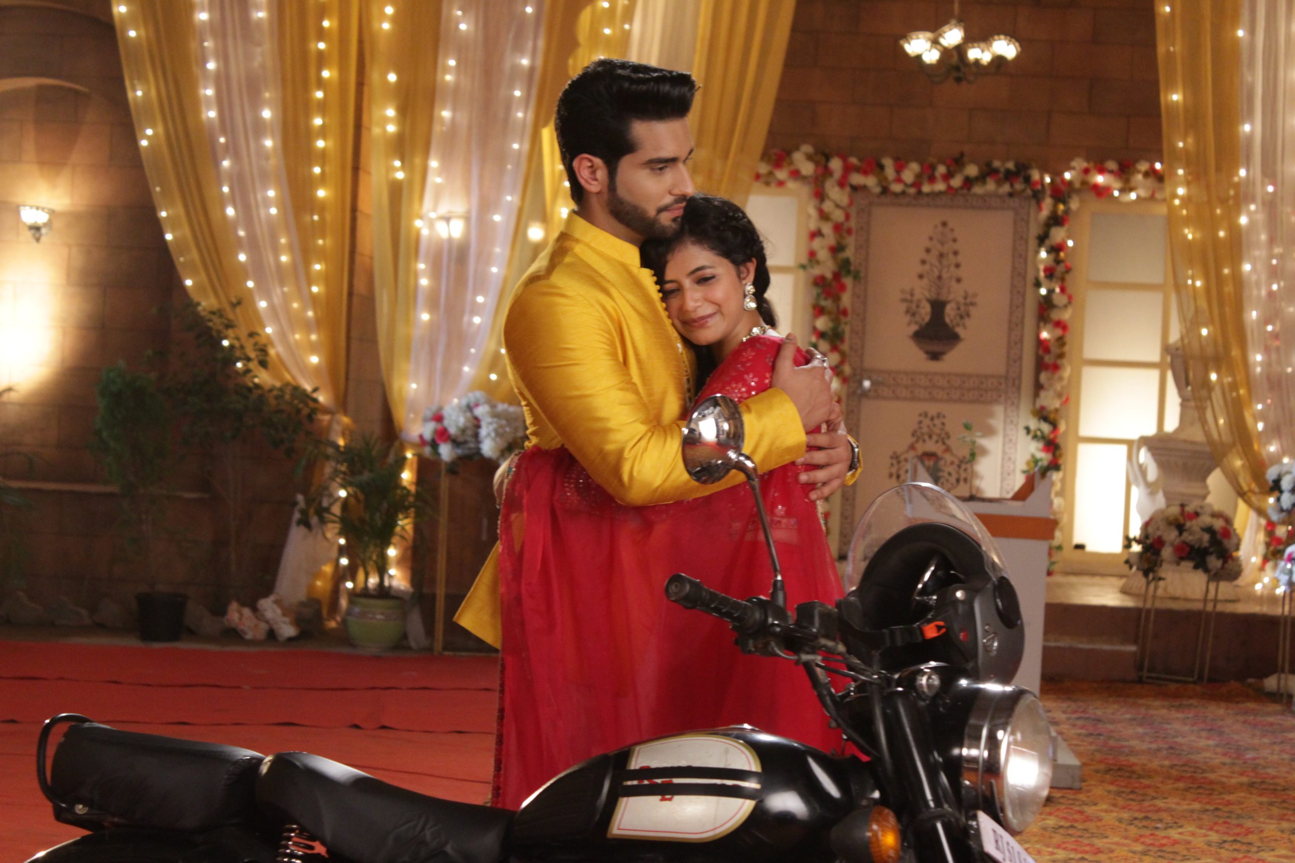 Yuvraj proposes Manyata - Tap to know more! - Colors Tv
