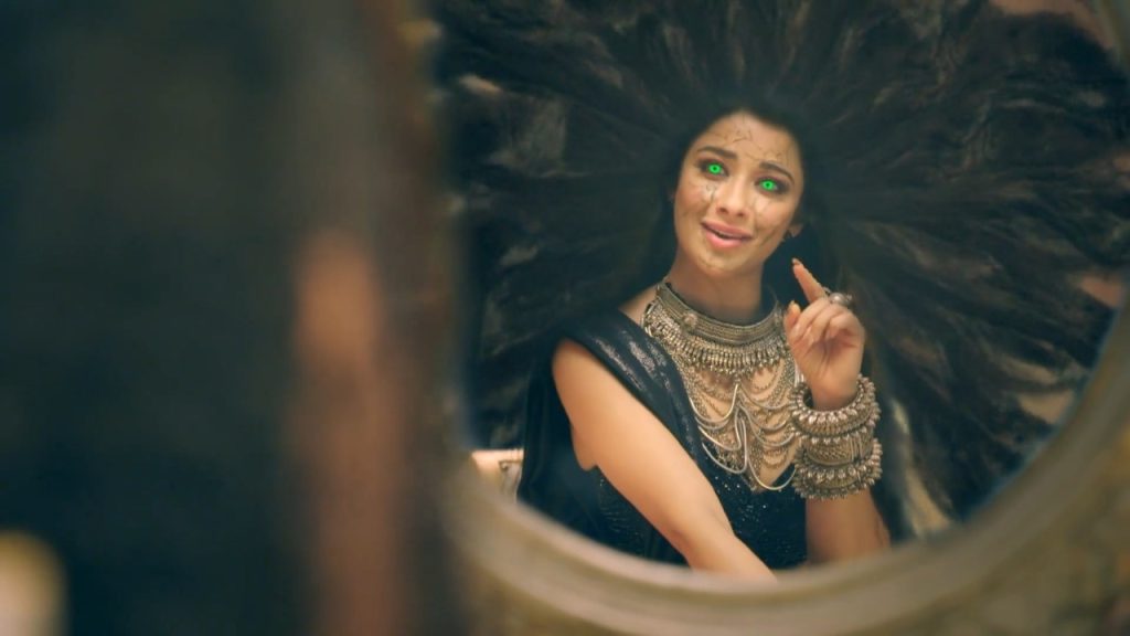 Will Pavitra be able to get rid of Pishachini ? - Tap to know more ...