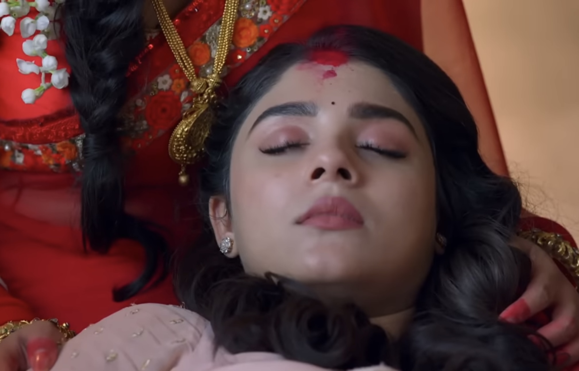 Will Charu tell Durga the truth about her wedding ? - Colors Tv