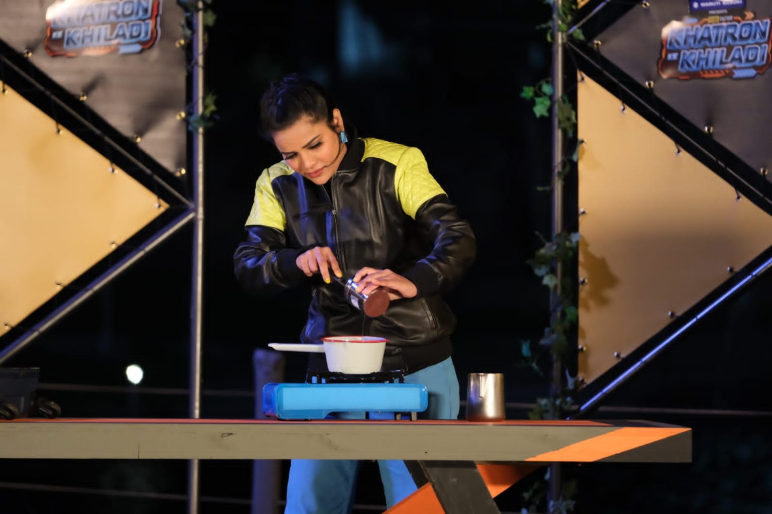 This weekend brings a new khatra – the red fanda - Colors Tv