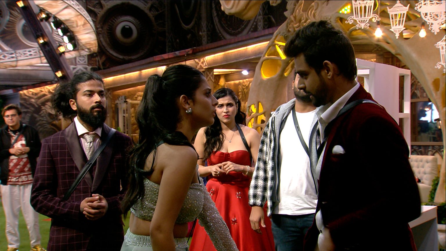 Exes clash and new flames ignite with Samarth Jurel’s wild card entry ...